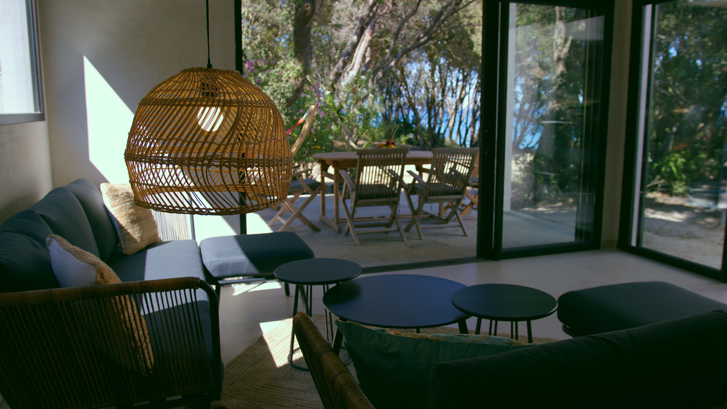 Visite guidée de Bagheera, le camping naturiste 4 étoiles en Corse ...